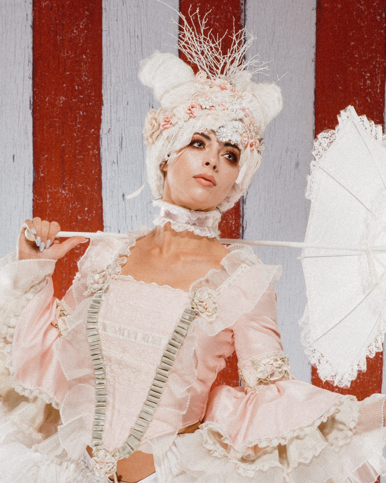 Circus Fashion Editorial - jennisummerstudios.com